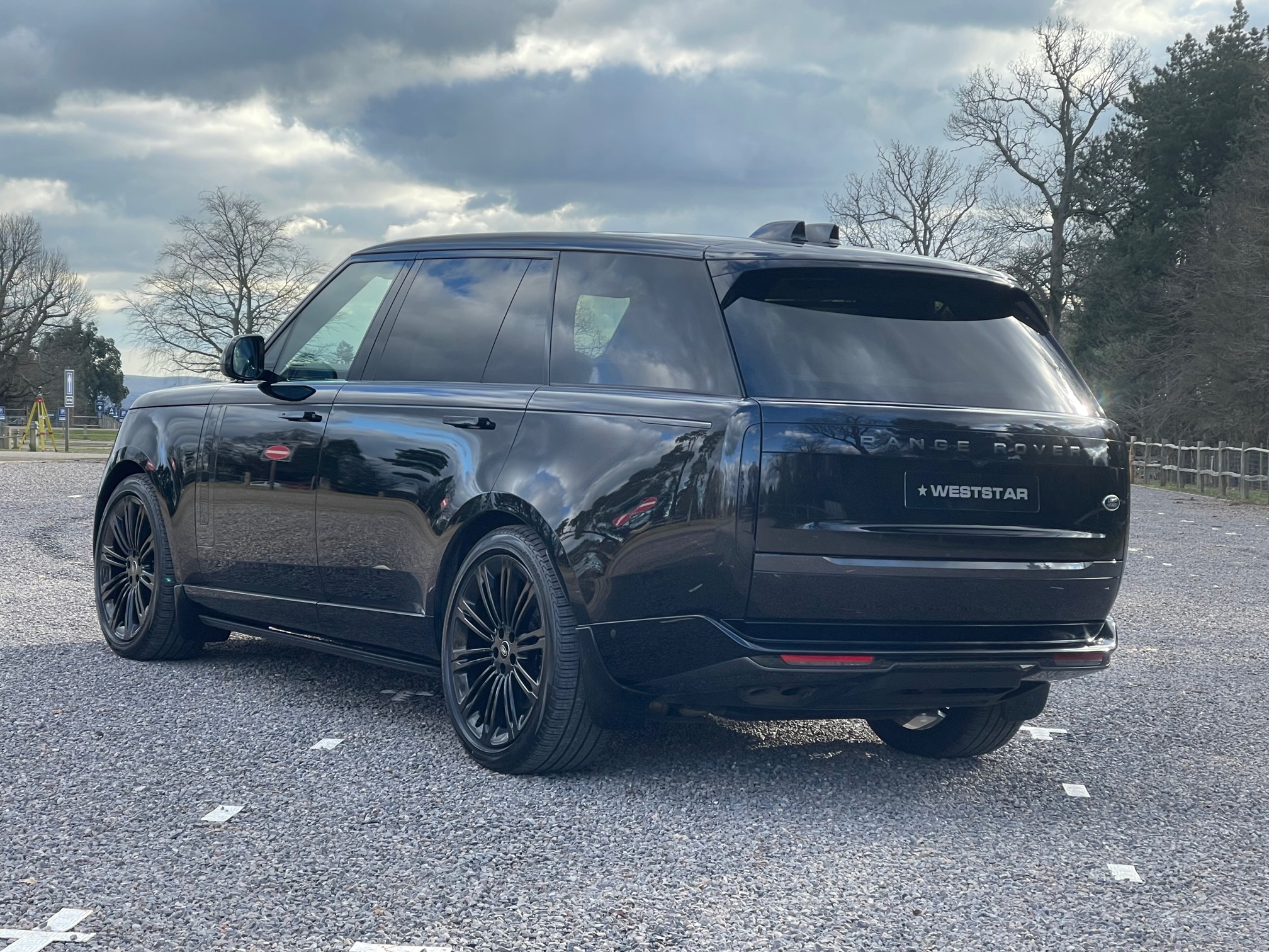 Land Rover New Range Rover LWB First Edition P530 - Weststar Motors