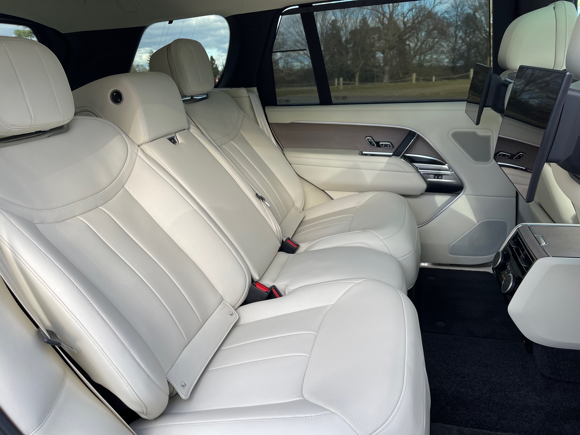 Land Rover New Range Rover LWB First Edition P530 - Weststar Motors